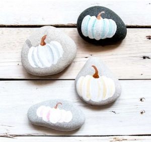 19 Thanksgiving Painted Rocks Ideas to Try - Cool Kids Crafts